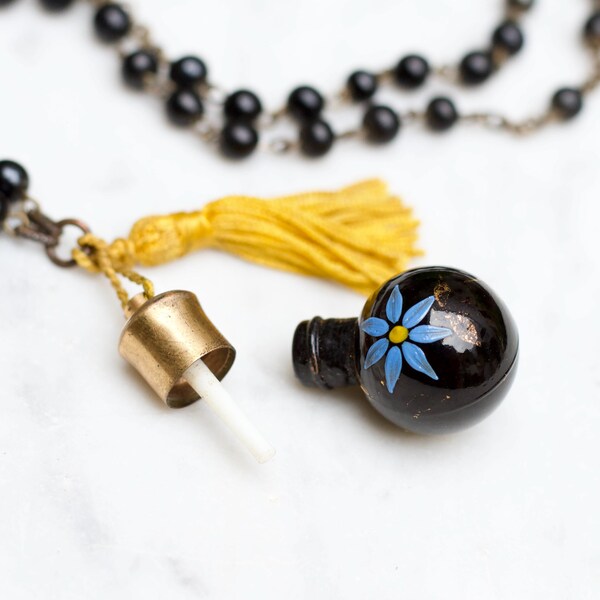 Snuff Bottle Necklace - Etsy