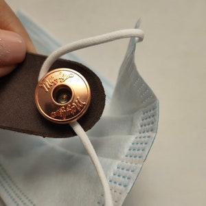 Face Mask Expander Brown Genuine Cowhide Mask Face Stirrups Back Strap ...