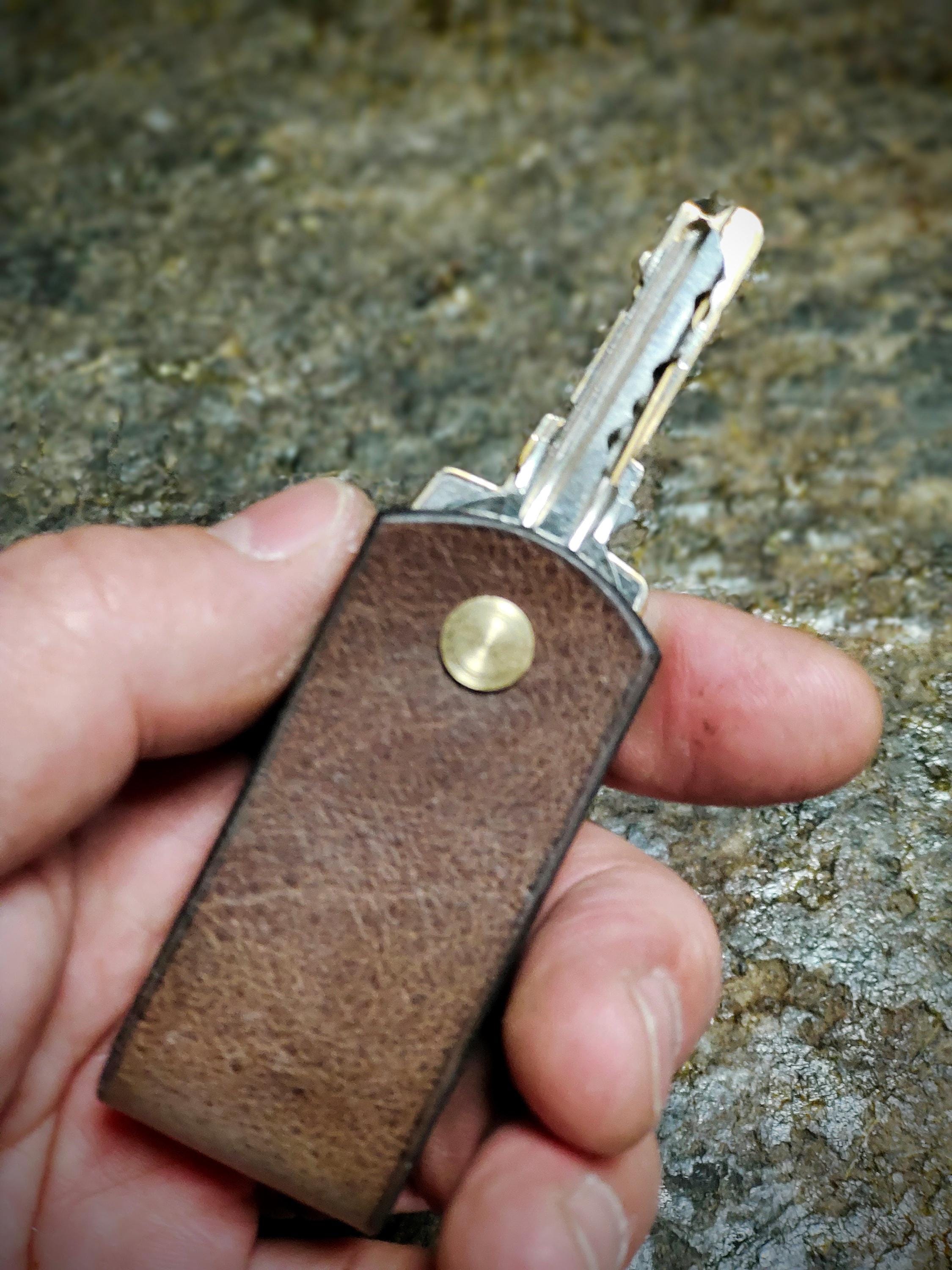 Comfortable Small Compact 3-key Holder From Thick Genuine Leather Brown ...