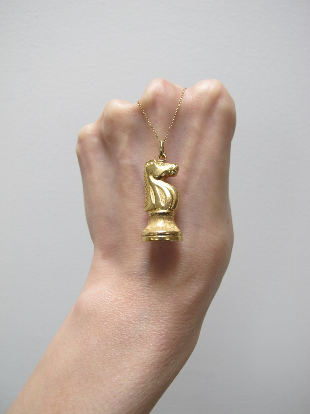 Vintage 18k Yellow Gold Chess Knight Horse Pendant - Etsy