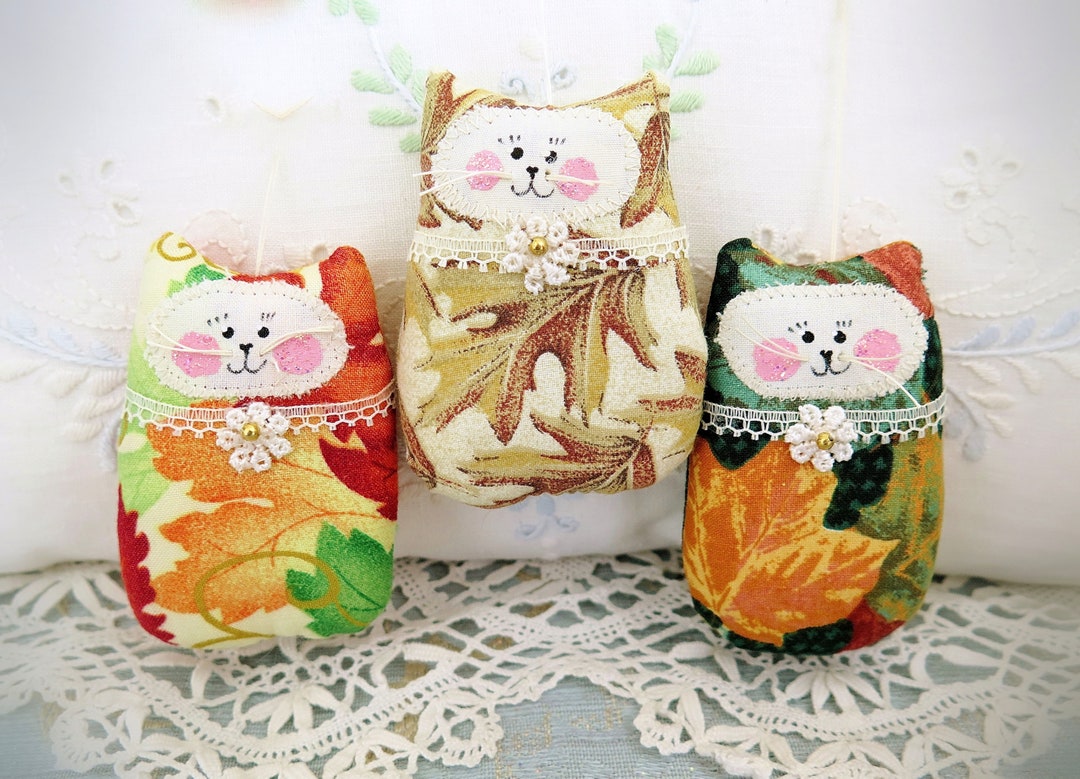 Fall CAT Ornaments Set of 3 Kitty Ornaments 3" Autumn Leaves Fall Cats ...