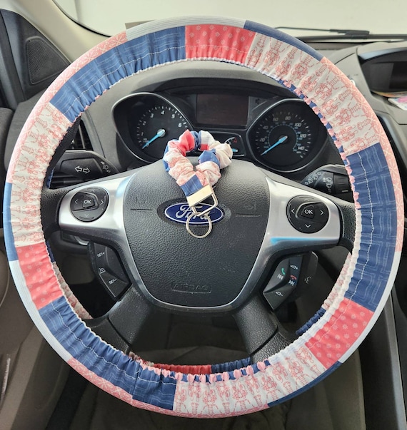 Stretchy steering wheel covers store