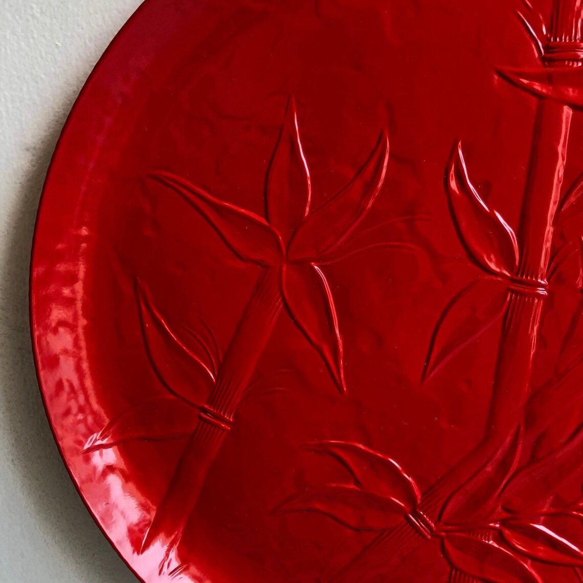 Round Red serving tray, Bamboo pattern, Retro wedding, Upcycled Vintage ...