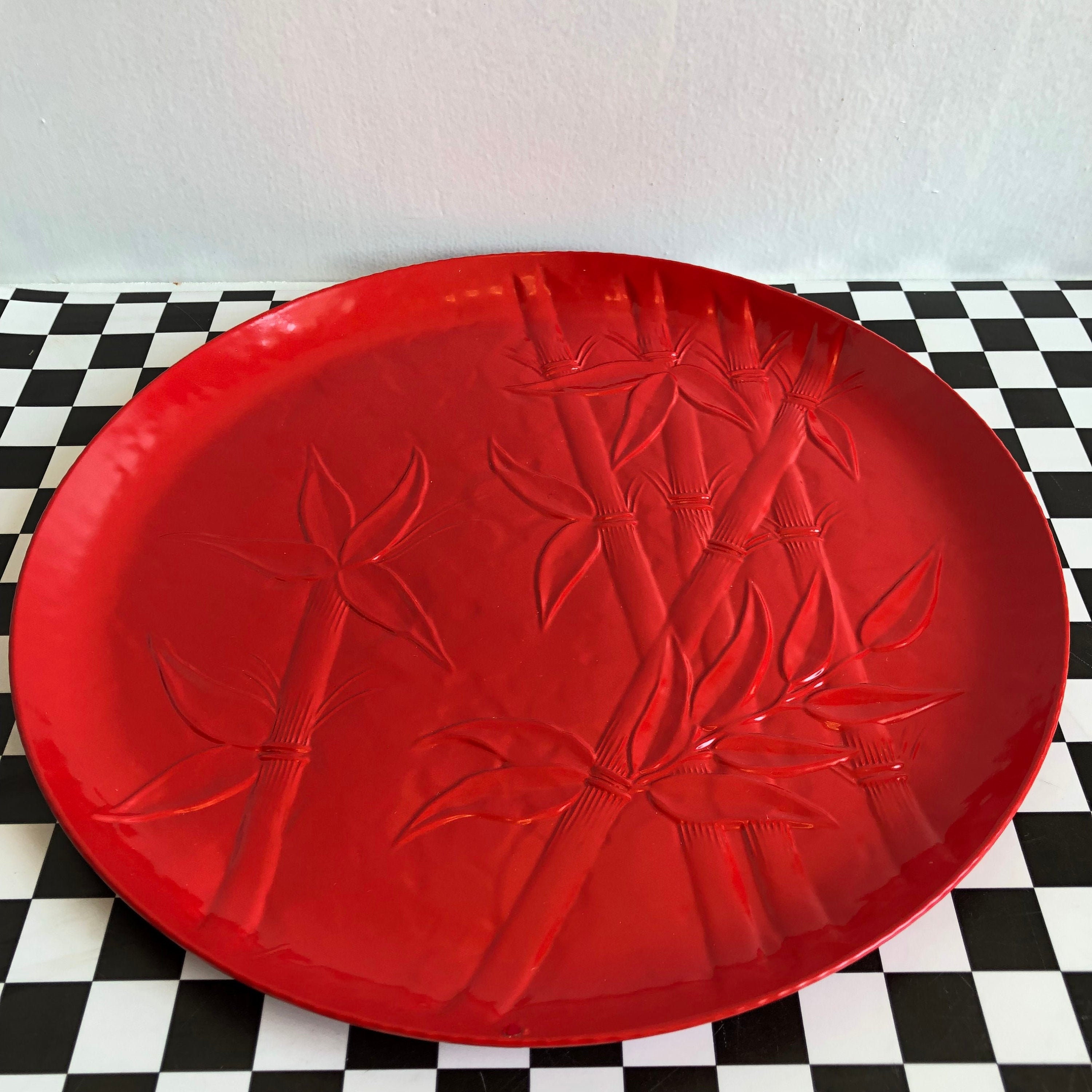 Round Red serving tray, Bamboo pattern, Retro wedding, Upcycled Vintage ...