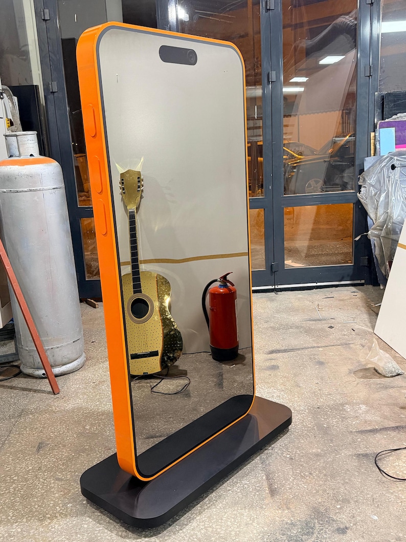 Giant iPhone 17 Pro Max Display | Full Chrome Mirror Sculpture | Luxury ...