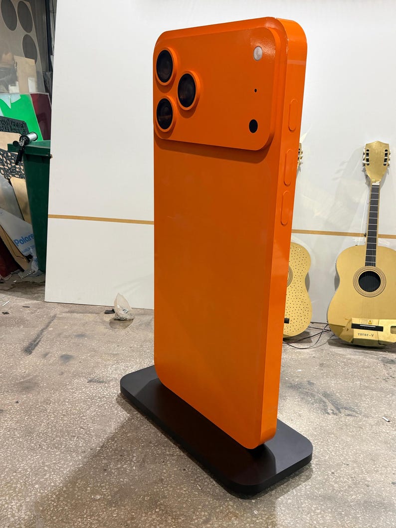 Giant iPhone 17 Pro Max Display | Full Chrome Mirror Sculpture | Luxury ...