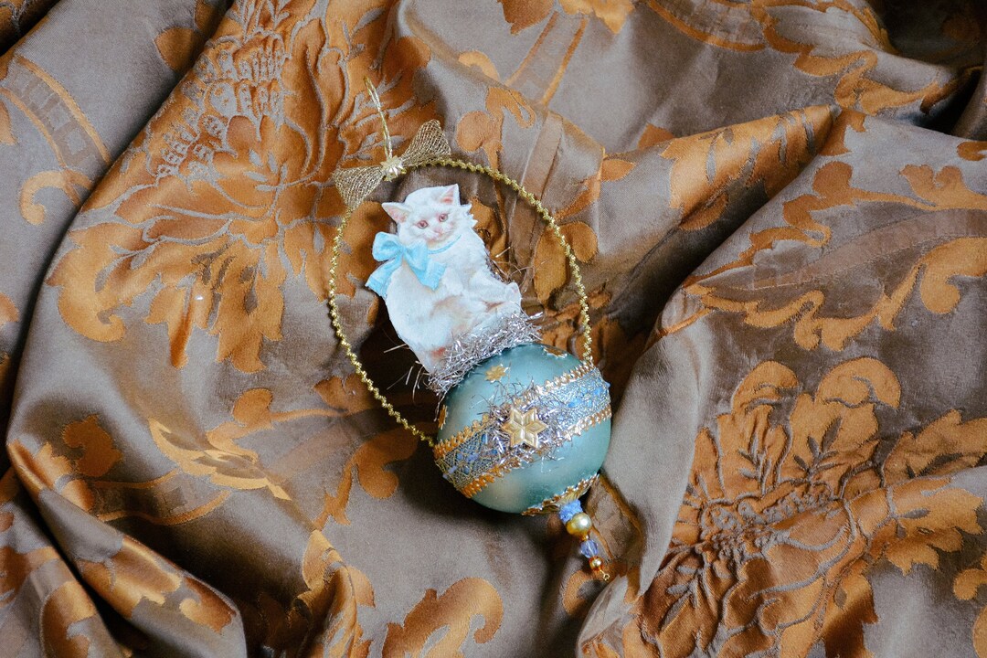 Cat Christmas Ornament, Victorian Cat Christmas Bauble, Cat Christmas ...