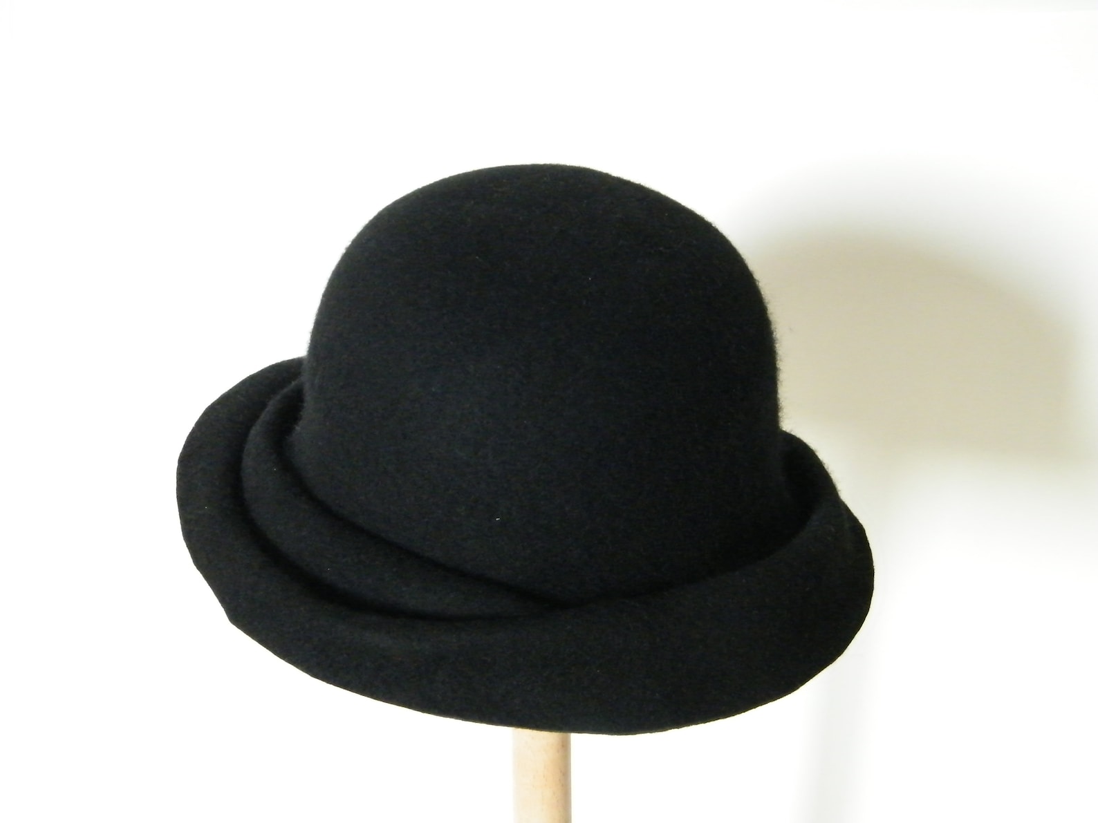 Winter Gift for Her/ Black Cloche Hat for Women/ Black Winter Hat ...