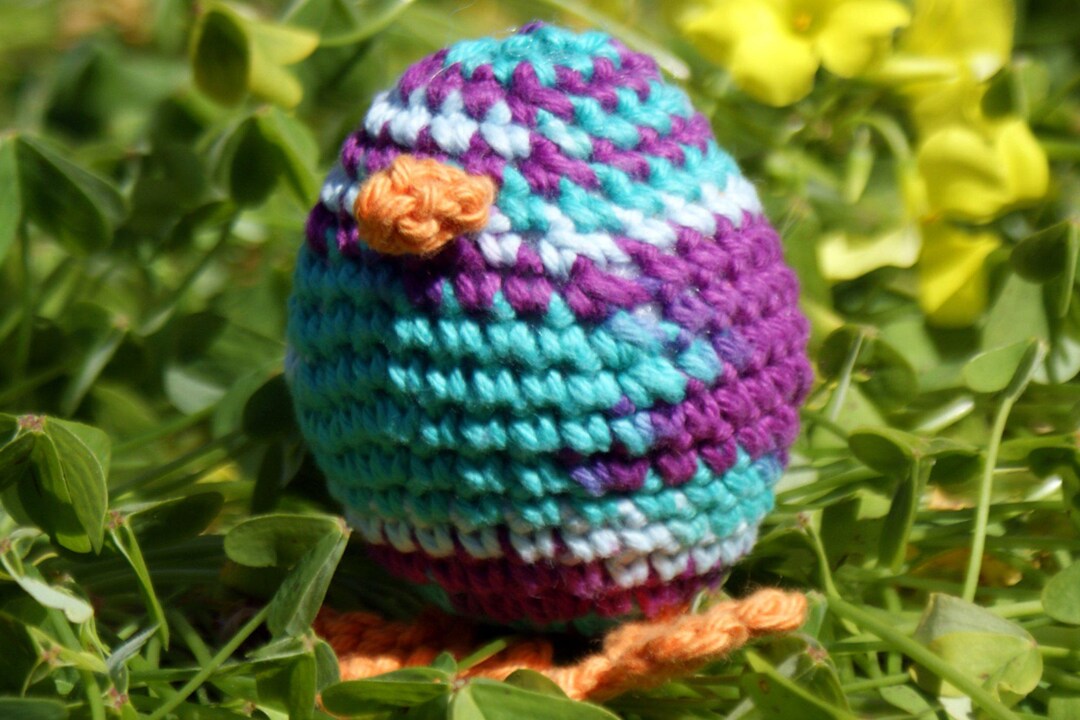 Crochet Pattern and Video – Pip the Chick Egg Amigurumi Easter Decor - Etsy