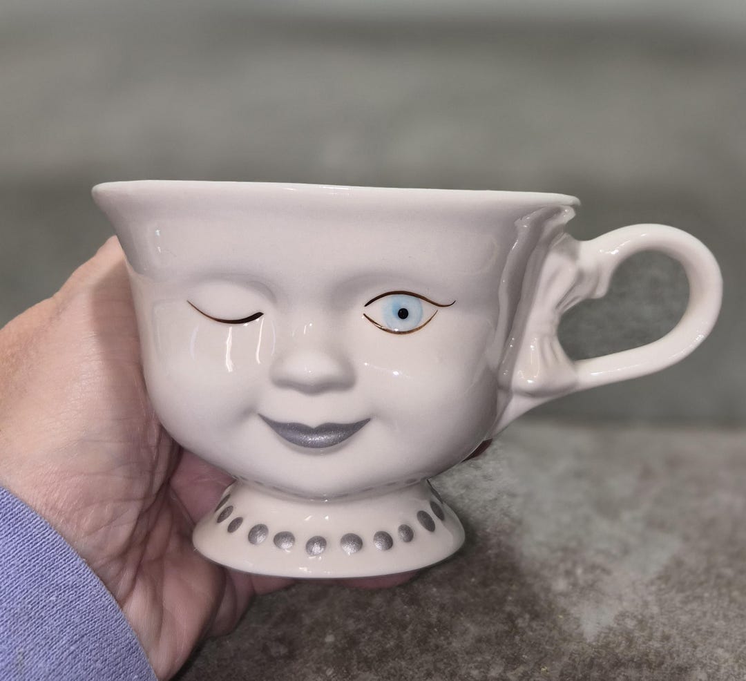 Set of 2 Baileys Irish Cream Winking Face Mugs • Limited Edition ...