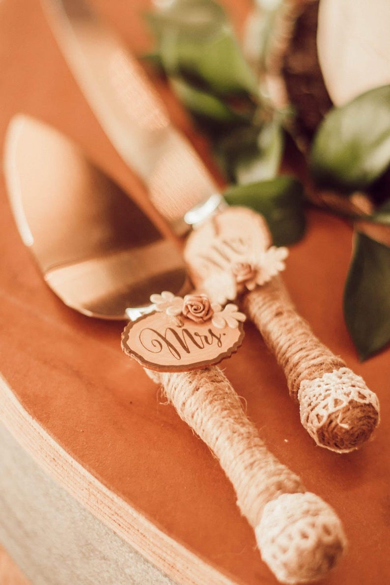 Rustic Hand-wrapped Wedding Cake Knife and Server Set With Lace-lined ...