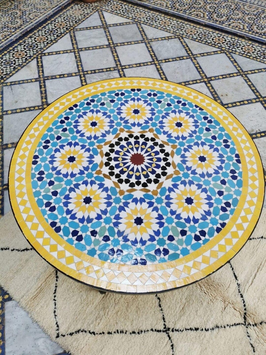 Handmade Moroccan Zellige Table – Custom Mosaic Tile, Indoor/outdoor - Etsy