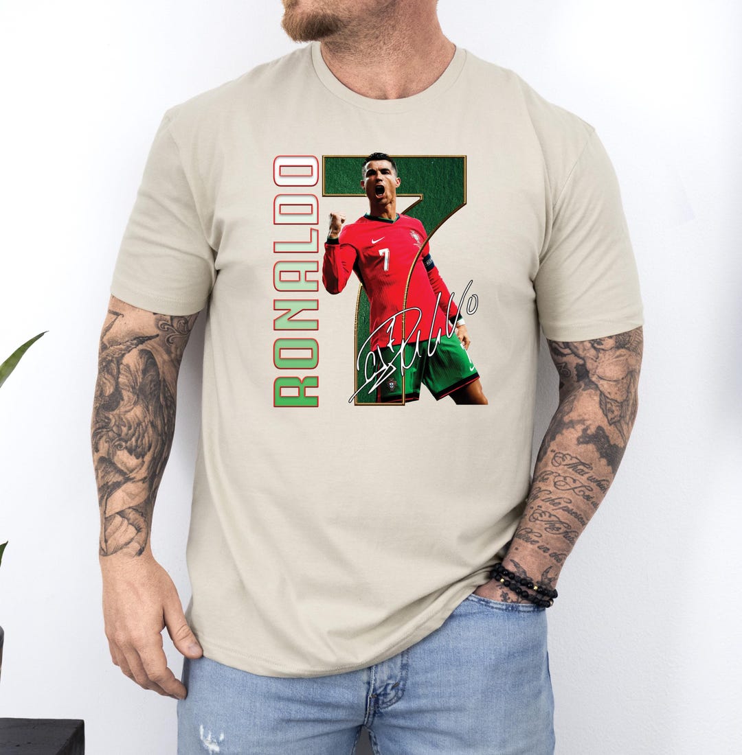 Cristiano Ronaldo #7 T-shirt, Soccer Star Fan Tee - Etsy