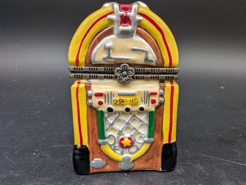 Retro Jukebox Trinket Box: Hand-painted Ceramic Music Keepsake - Etsy