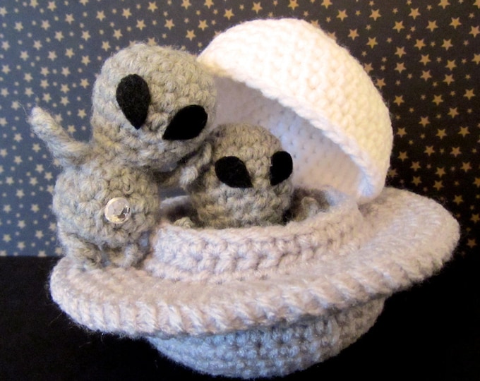 Crochet Pattern: Amigurumi UFO Grayboy & Spacecraft - Etsy