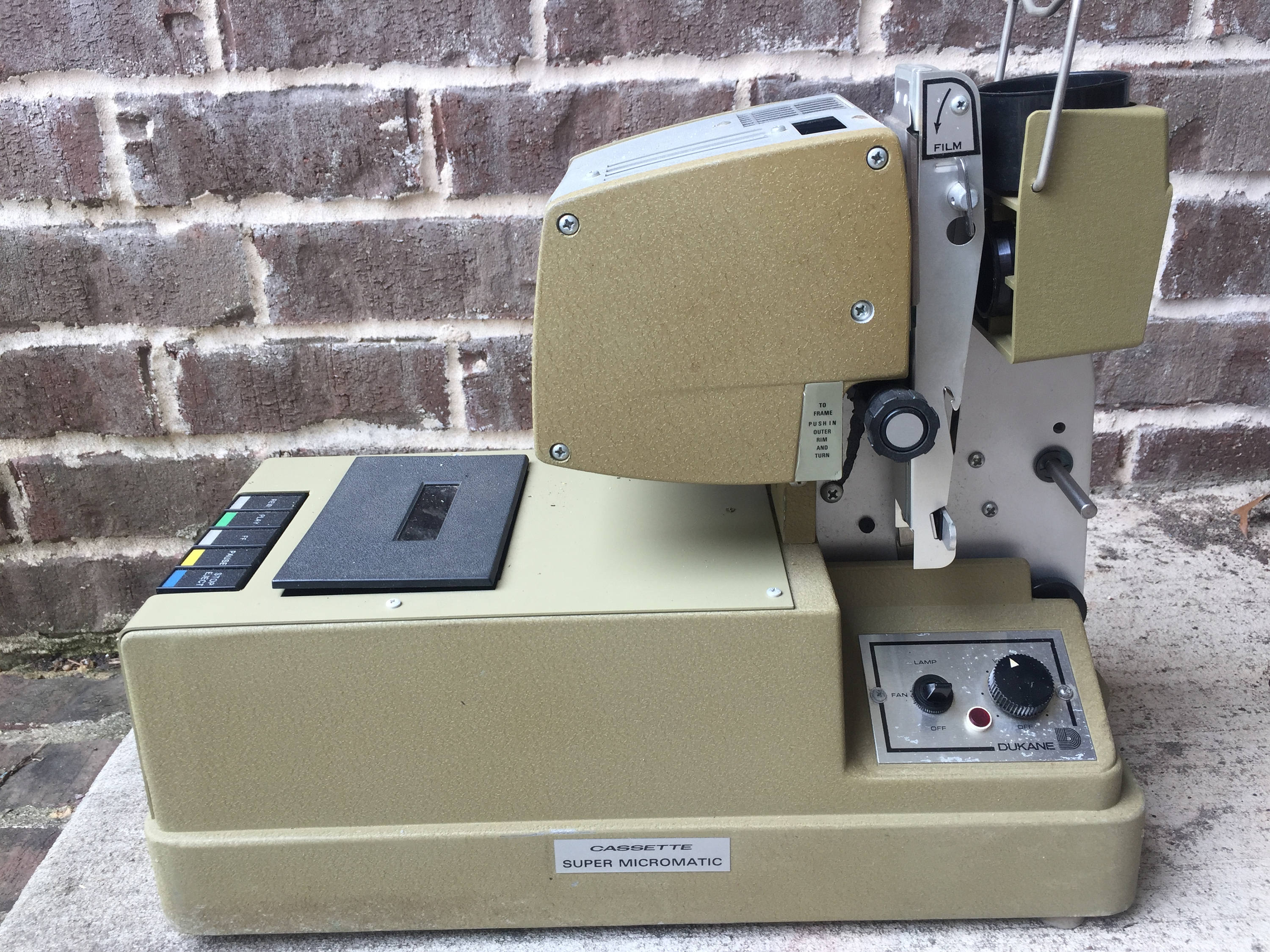 School Projector for sale | Only 3 left at -60%