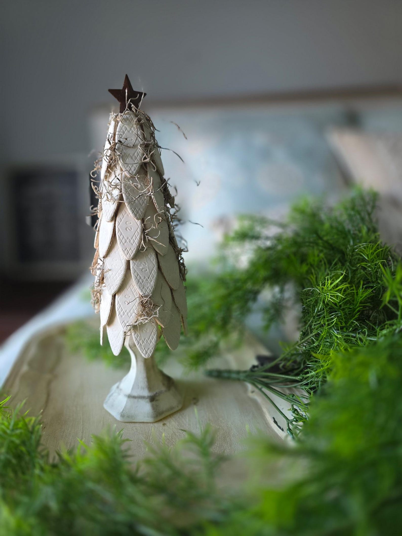 Rustic Christmas Tree 14" - Etsy