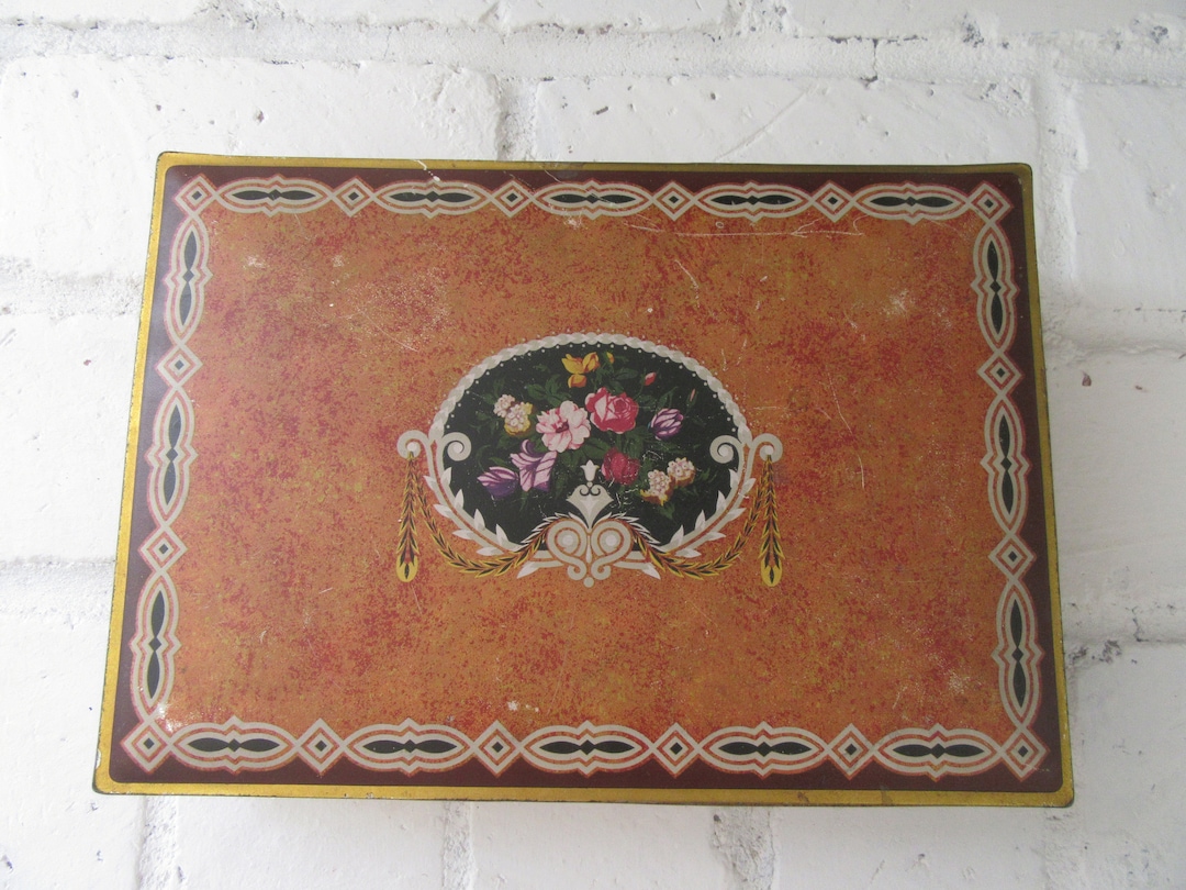 Vintage NBC Uneeda Large Cookie Biscuit Chocolate Tin Metal Box ...