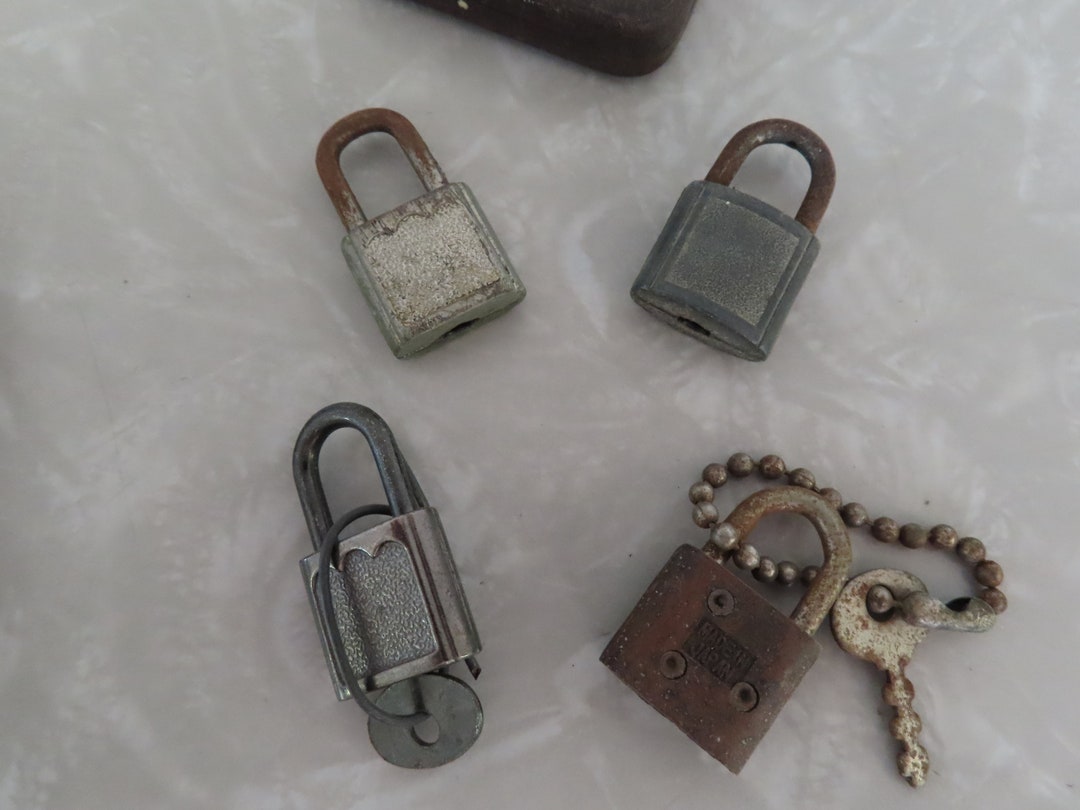 Four Vintage Collectible Very Small Mini Locks Cash Jewelry Box Locks ...