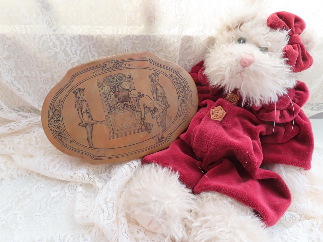 Vintage Schrafft's Boston Mass One Pound Brass Candy Box Lined Keepsake ...