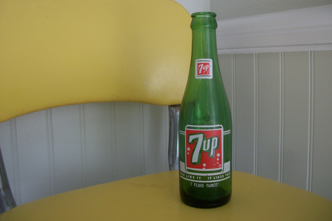 Vintage 7 up Green Glass Bottle 7 Fluid Oz You Like It Likes You Red ...
