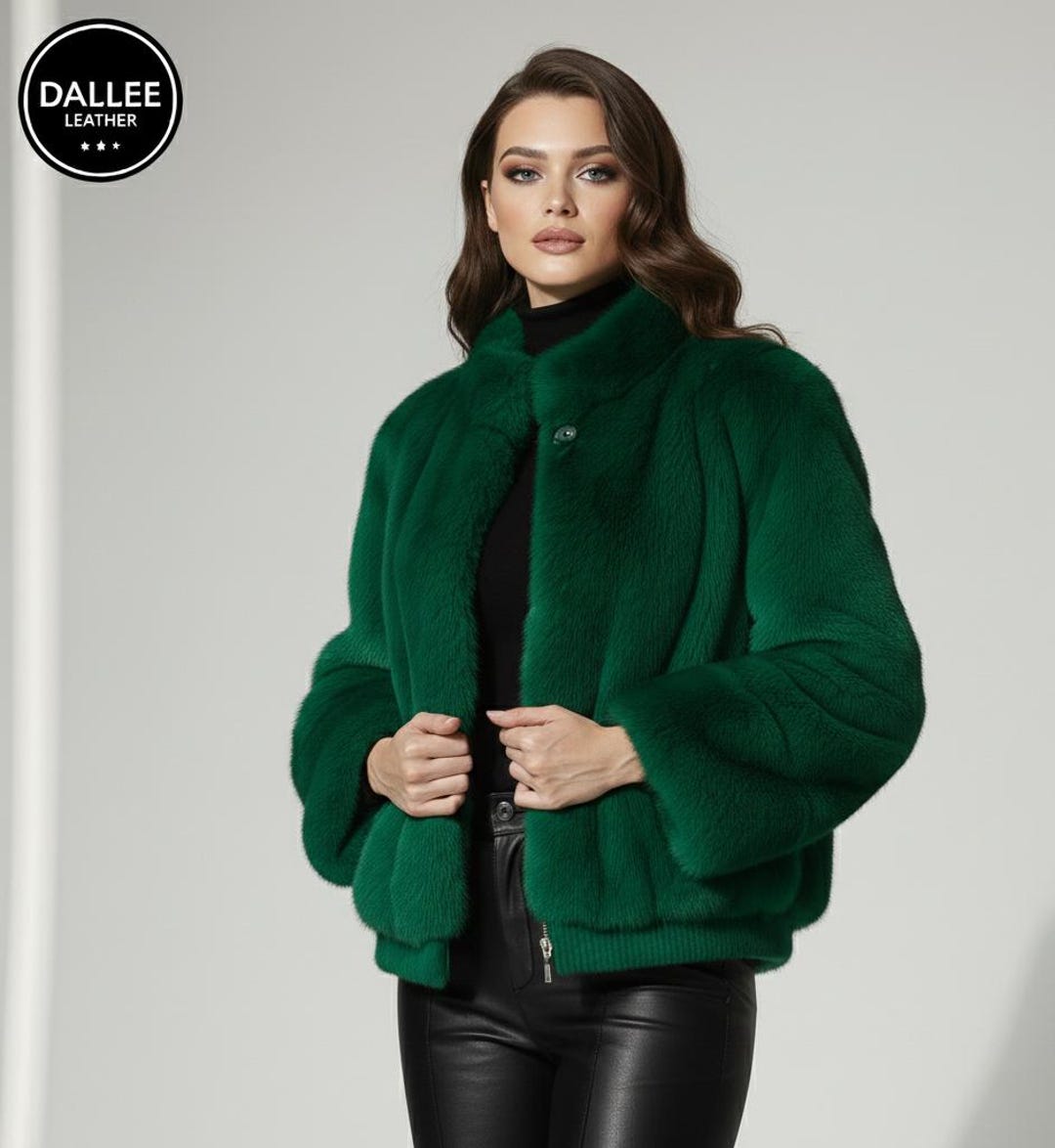Genuine Looks Mink Fur Zipper Jacket , Luxury Green Short Mink Coat for ...