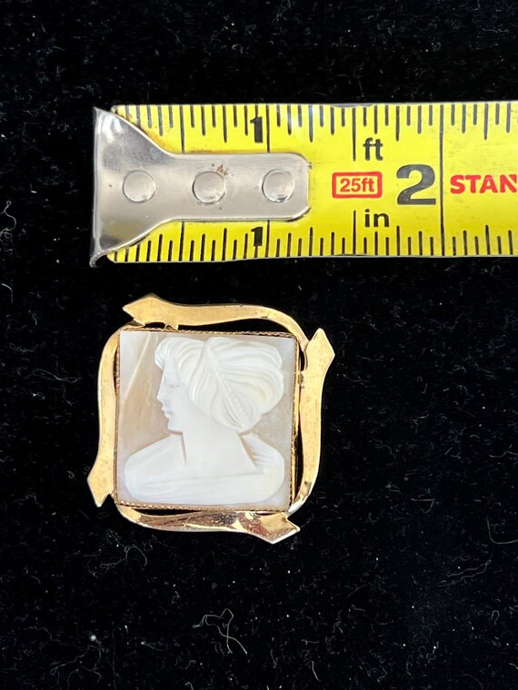 RARE left facing 12KT GOLD FILLED square cameo - Gem