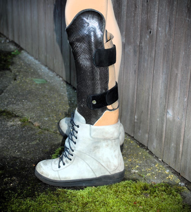 Extremely Rare Early 2000s Carbon AFO Polio Short Leg Brace With Prosthetic Foot Bulky ...