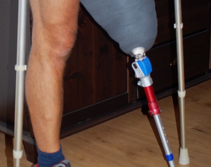 Left Pretender Prosthetic Leg Full Setmovie Prop Theatre Photo Shooting ...