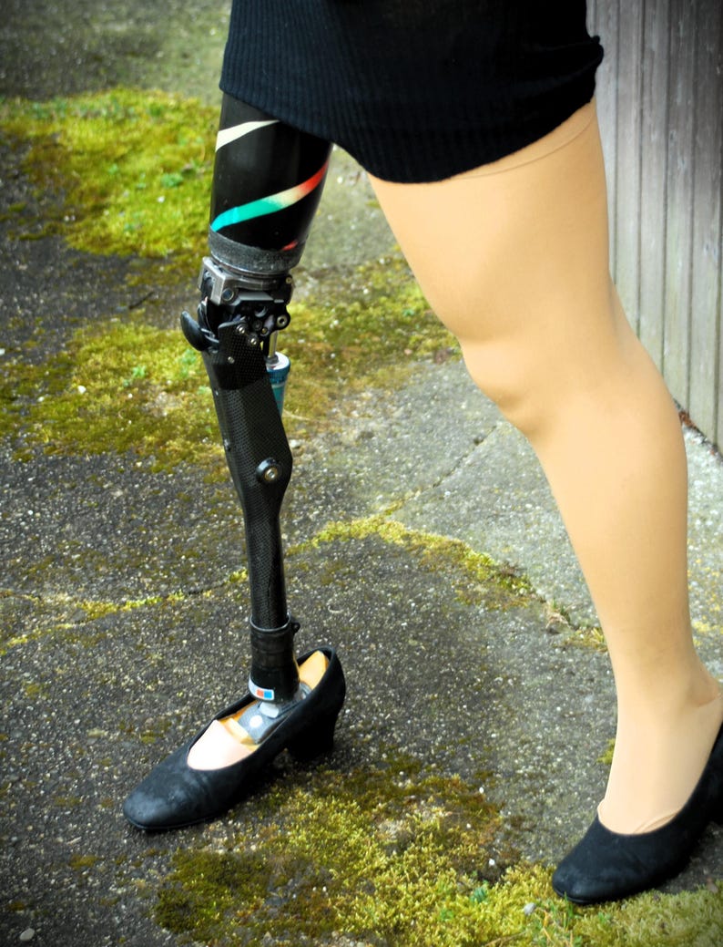 Nice Vintage 1990s Womens Prosthetic Leg Above Knee Amputee Onelegged ...