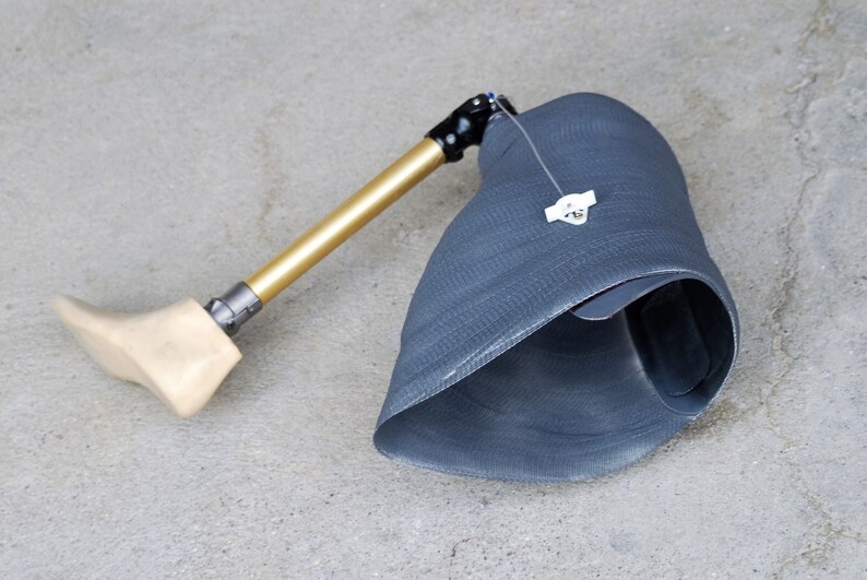 Left Pretender Prosthetic Leg Movie Prop Theatre Photo - Etsy