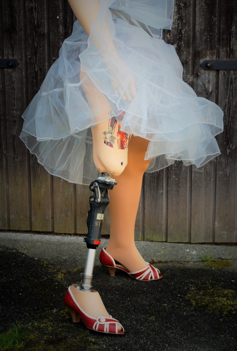 Vintage Rare Womens Contergan Shortleg Prosthetic Leg Above Knee ...