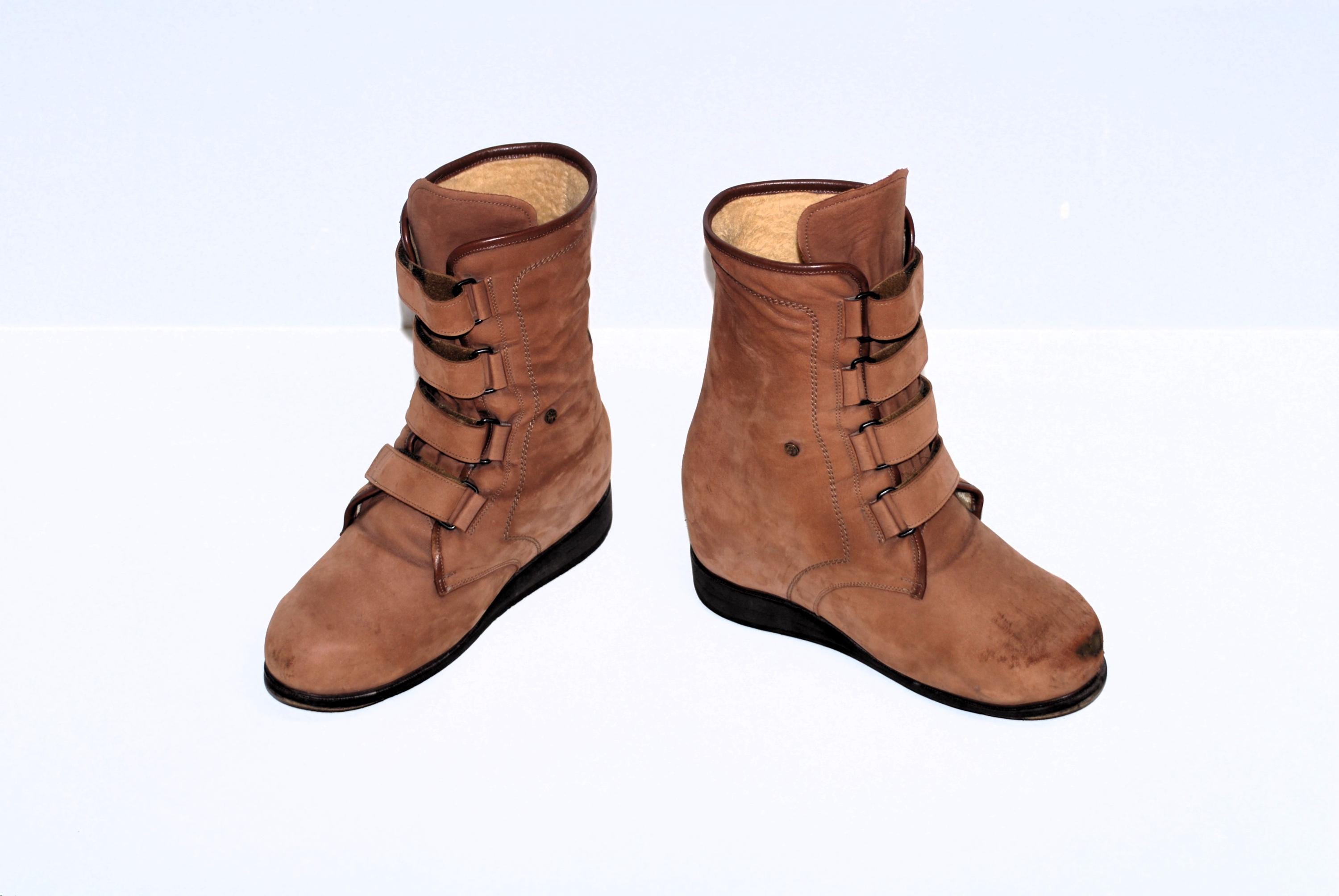 Rare Large Bulky Mens Orthopedic Shoes Winter Boots Clubfoot Polio ...