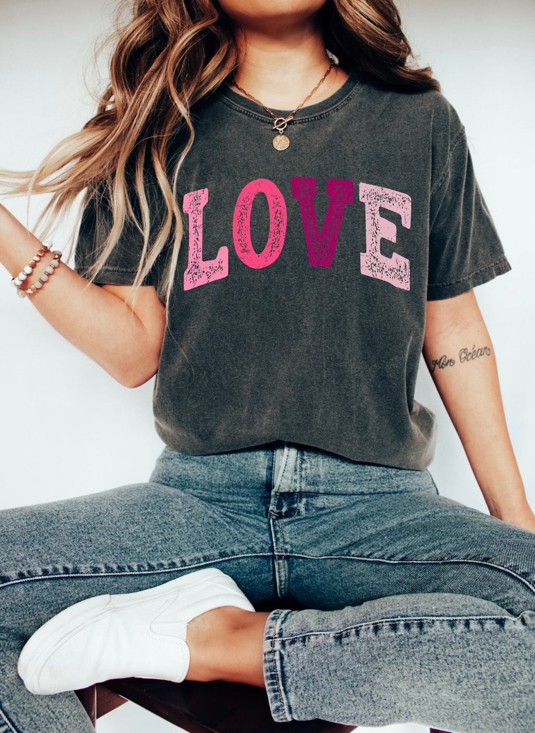 Womens Love Shirt for Valentine Day Romantic Graphic Tee, Cute Love Top ...