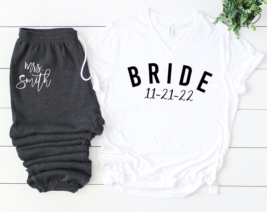 Custom Bride Shirt, Bridal Gift Set, Bride Gift Box Set, Personalized ...