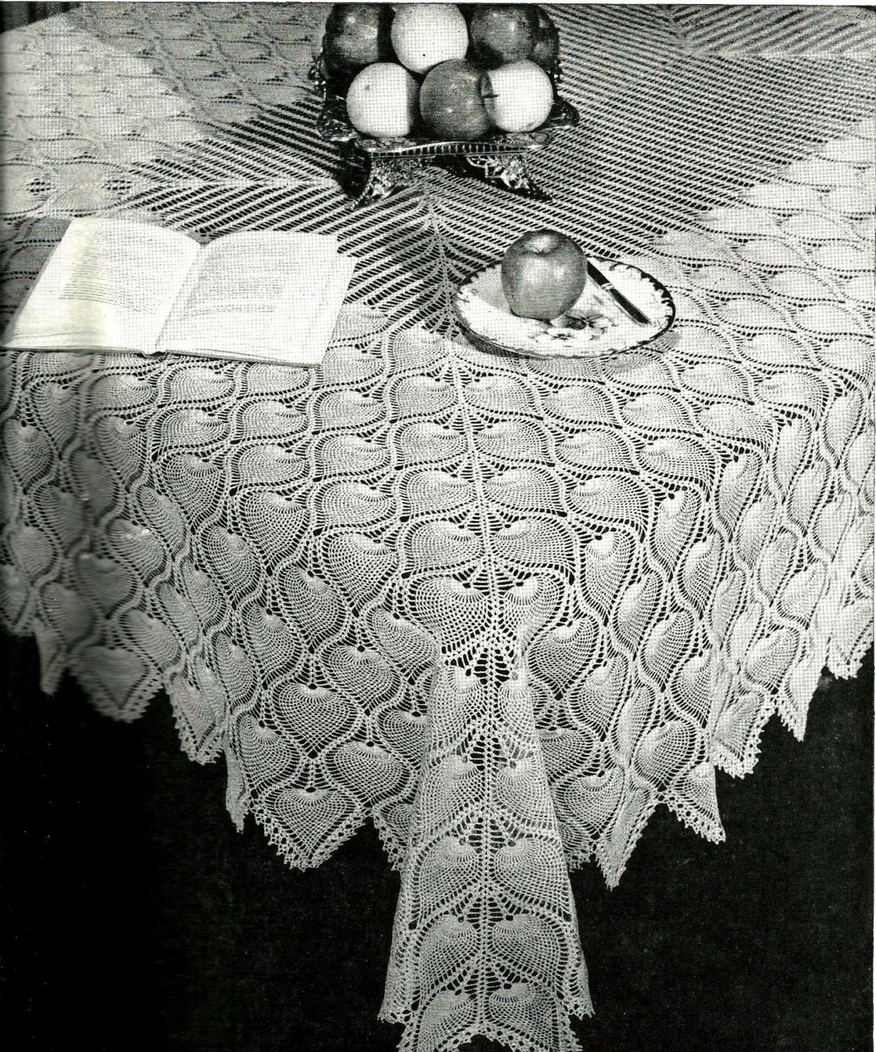 Vintage Crochet Pattern Rectangle Tablecloth Pineapple Crochet Pattern ...