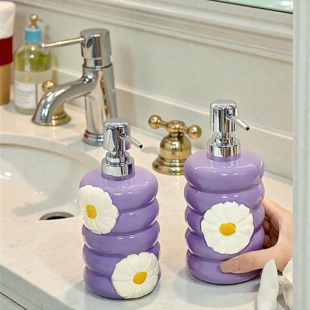 Daisy Ceramic Soap Dispenser – Floral Lotion Shampoo Pump for Bathroom ...