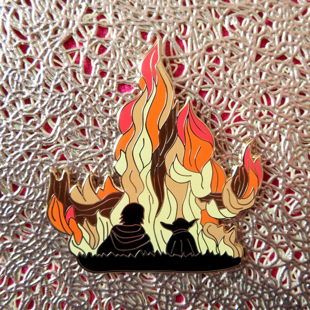 Burning Uneti Tree Library Jedi Master Luke Skywalker and Yoda Gold ...