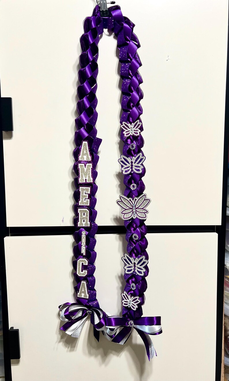 Personalized Graduation Lei: Senior Keepsake Gift - Etsy