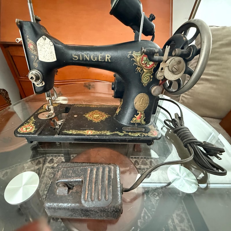 Antique Singer Pedal Sewing Machines - Etsy