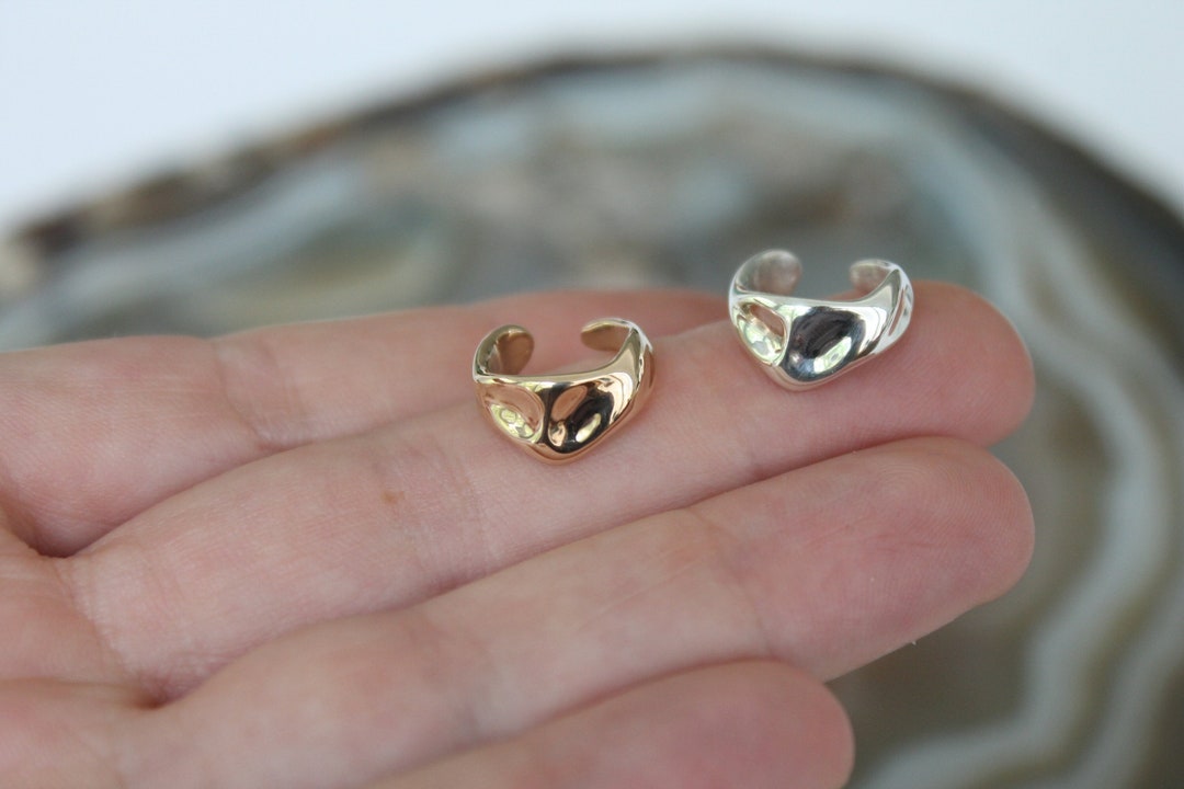 Paolo Minimal Ear Cuff / No Piercing / Abstract Ear Cuff / Unisex ...