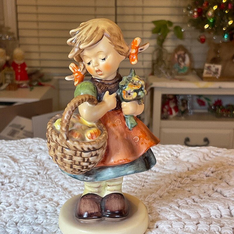 Hummel Girl - Etsy