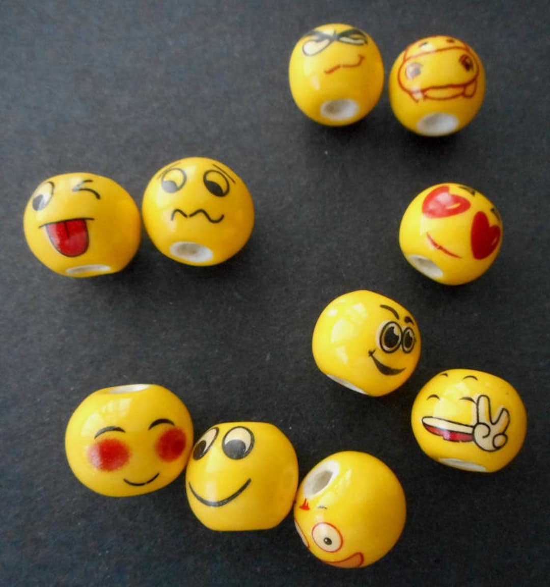 10pcs-assorted NEW Yellow Emoticon Beads, Porcelain/ceramics Emoji ...