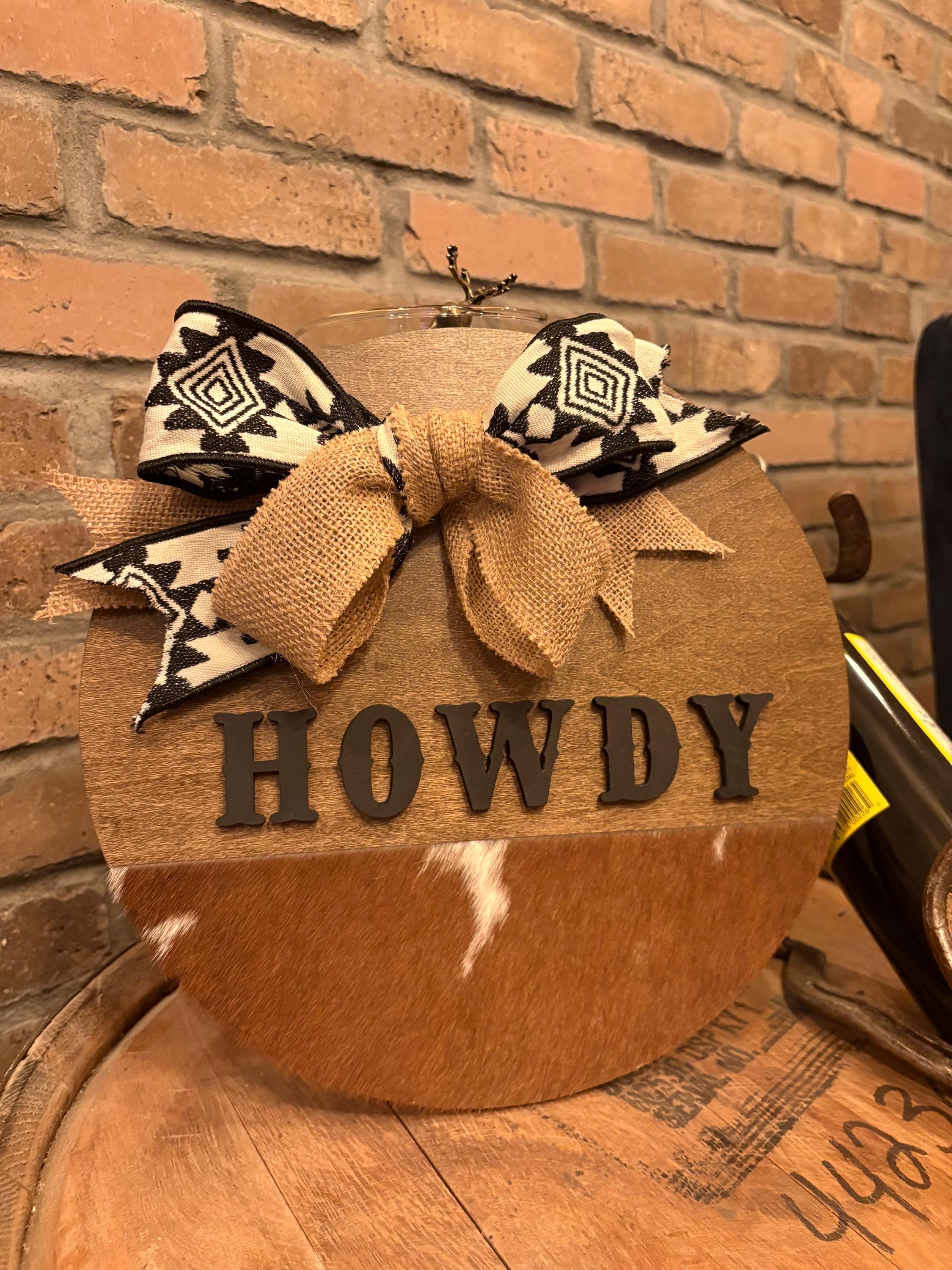 Howdy Circle Sign - Rustic Cowhide Western Farmhouse Wall Decor - Etsy