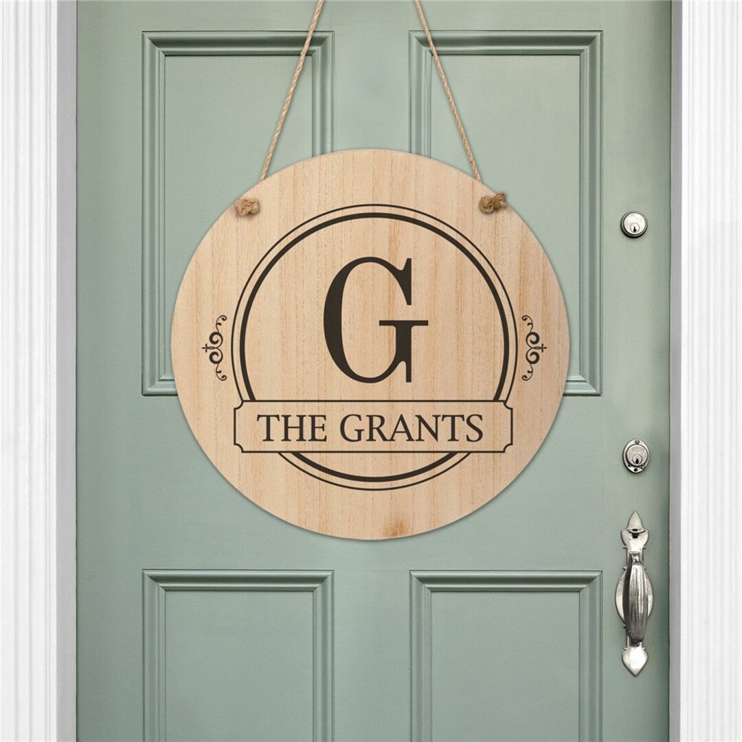 Personalized Circle With Flourishes Hanging Wall Sign, Personalized ...