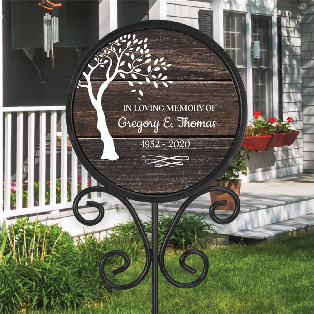 In Loving Memory Tree Personalized Round Magnetic Sign Set, Memorial ...