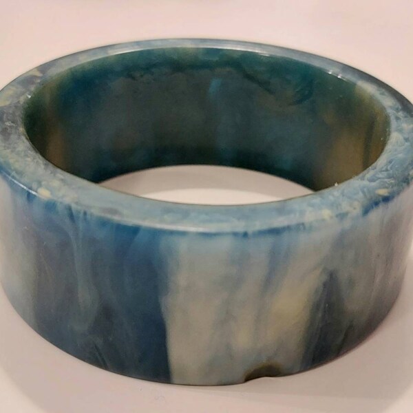 Blue Bakelite - Etsy