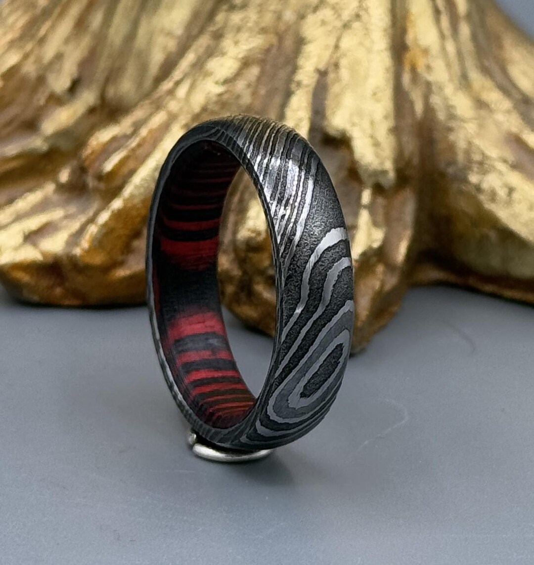 Handcrafted Damascus Steel Men's Ring | Red Wood Liner Wedding Band - Etsy