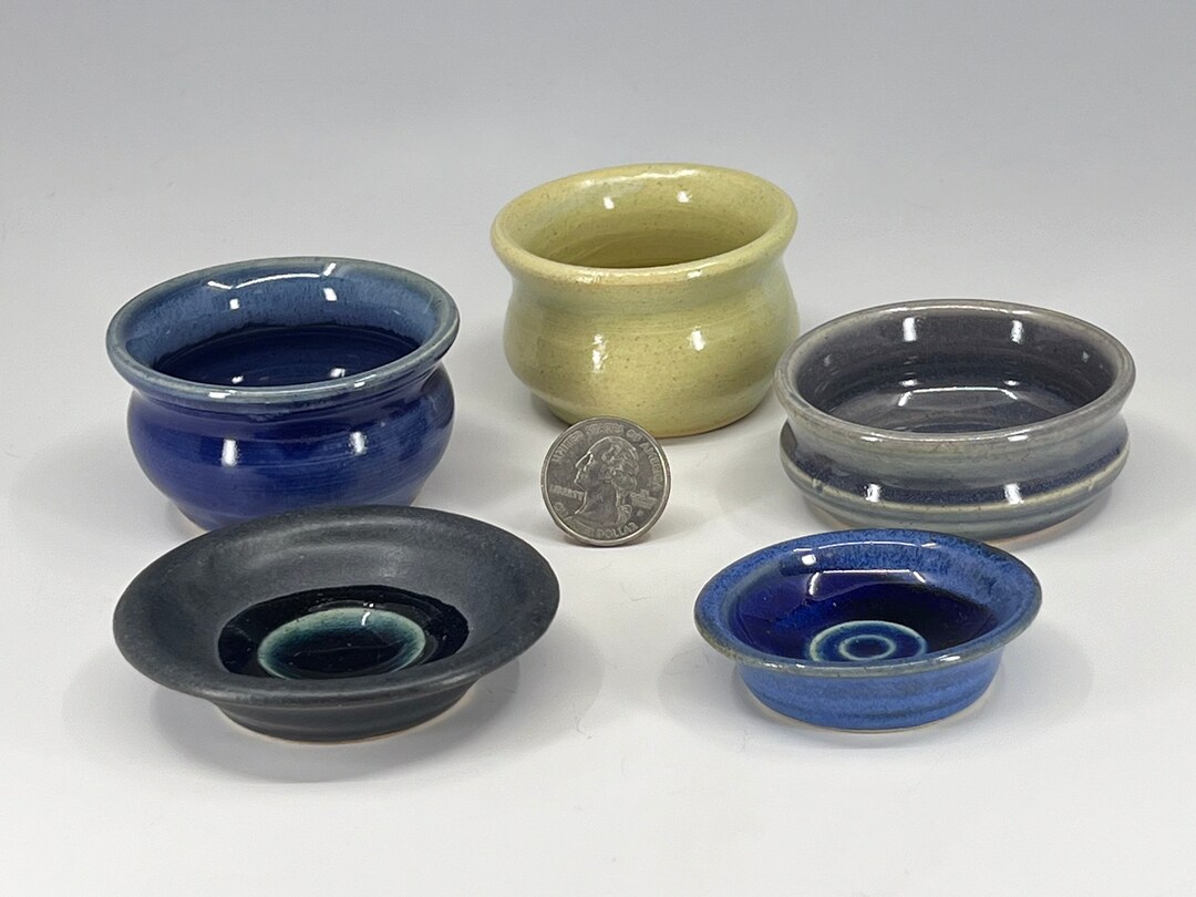 Miniature Pottery Bowls / Dishes / Plates Set of 5 Assorted Colors Tiny ...