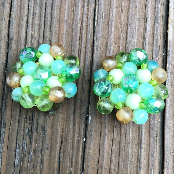Vintage Green Gold Cluster Beaded Circle Round Clip O… - Gem